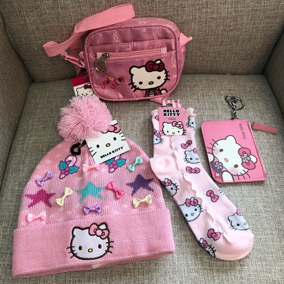 Hello Kitty | Accessories | Hello Kitty Gift Bundle 4 Items For 600 ...
